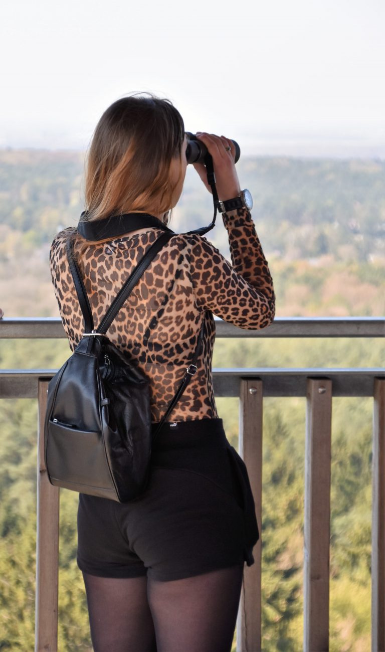How to Collimate Binoculars? Jun 2026 - Quick & Easy Guide with FAQs