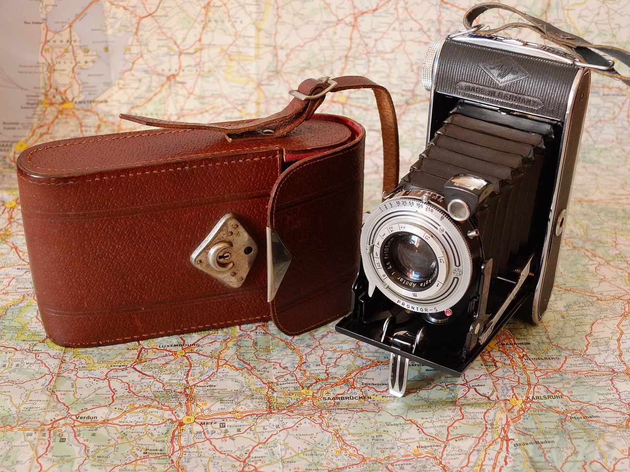 Who Invented The Rangefinder? - Complete Guide