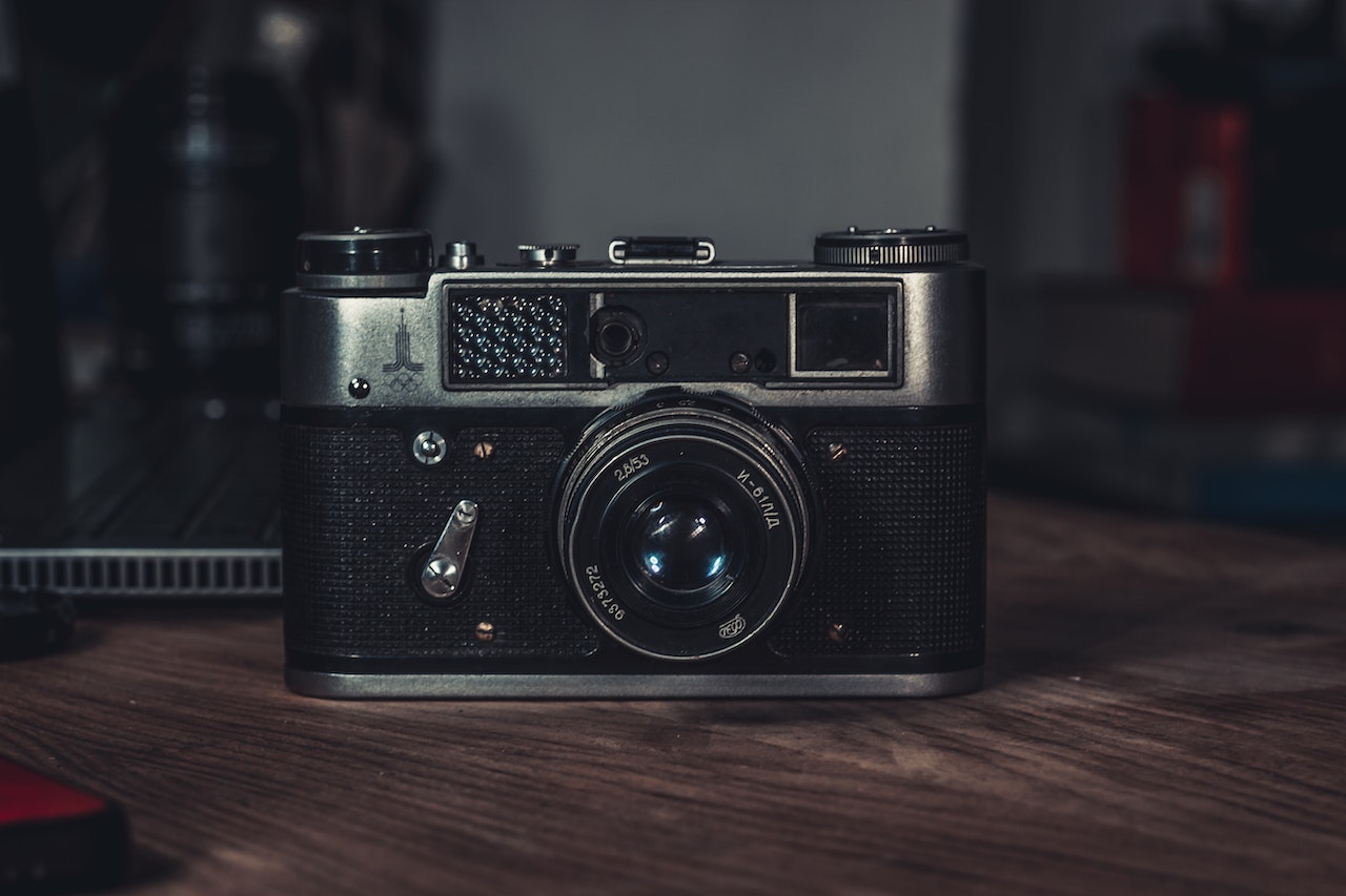 What Replaced The Nikon Octane Rangefinder? - Complete Guide